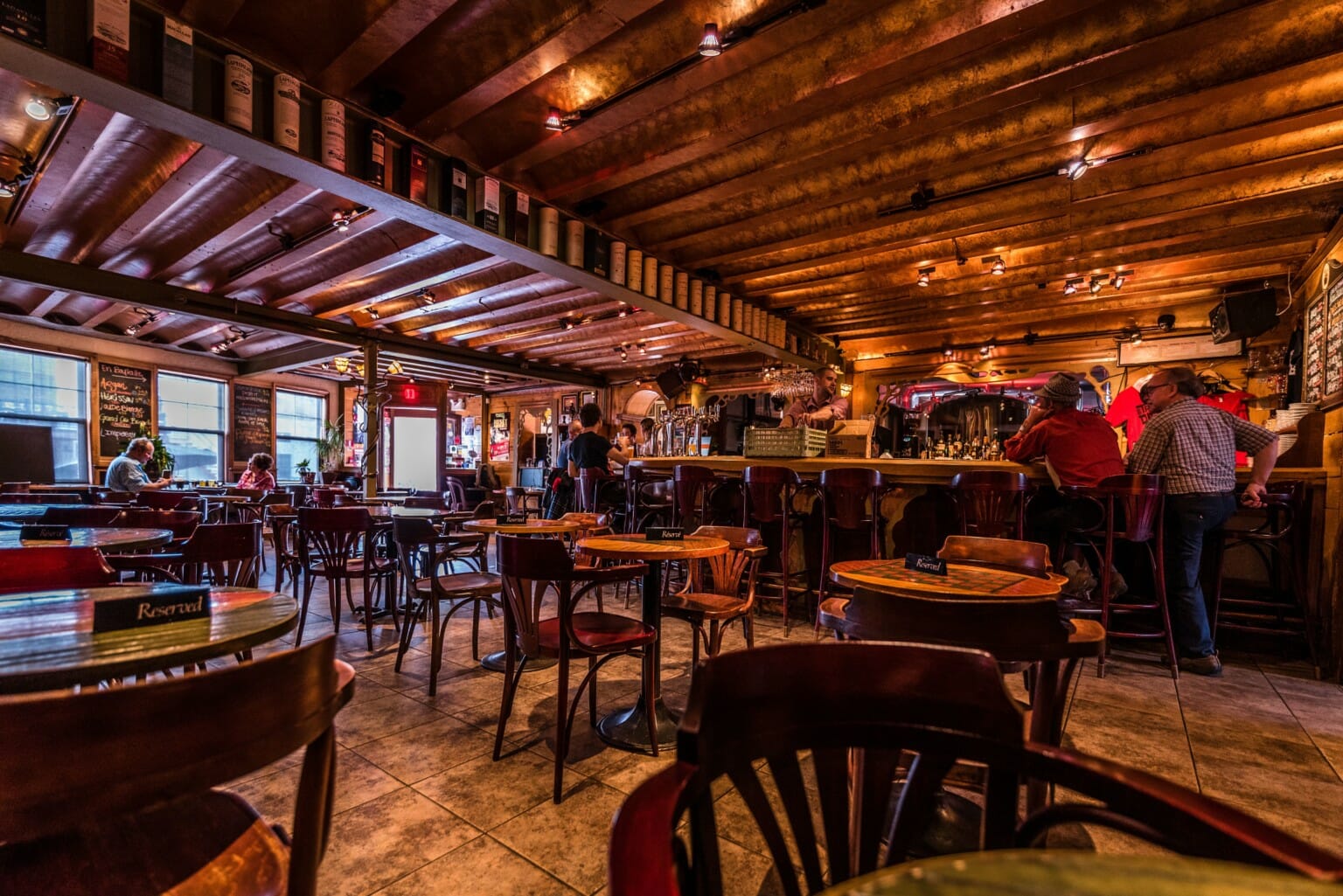 Broue pub & resto. | Trou du diable